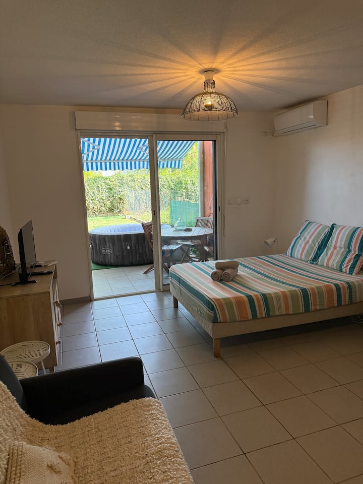 Kampagn Jacuzzi – Noël à Rémire Wi-fi Et Clim - Cayenne