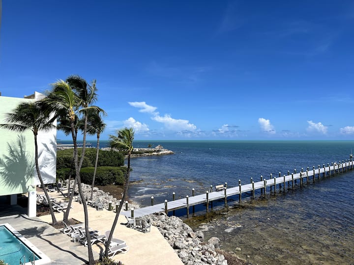 Islamorada Paradise: Stunning Oceanview Condo Stay - Islamorada, FL