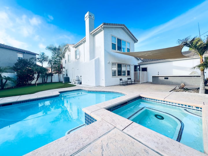 Beautiful House With Pool, Spa, Putty Green & Bbq - Ventura, CA