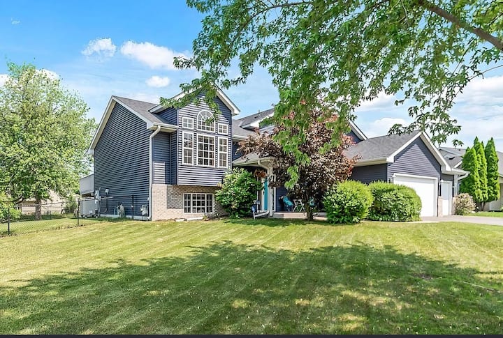 Welcome Home - Brooklyn Park, MN