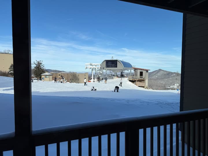 Beautiful Ski-in Ski-out Condo With Panoramic View - Linville, NC