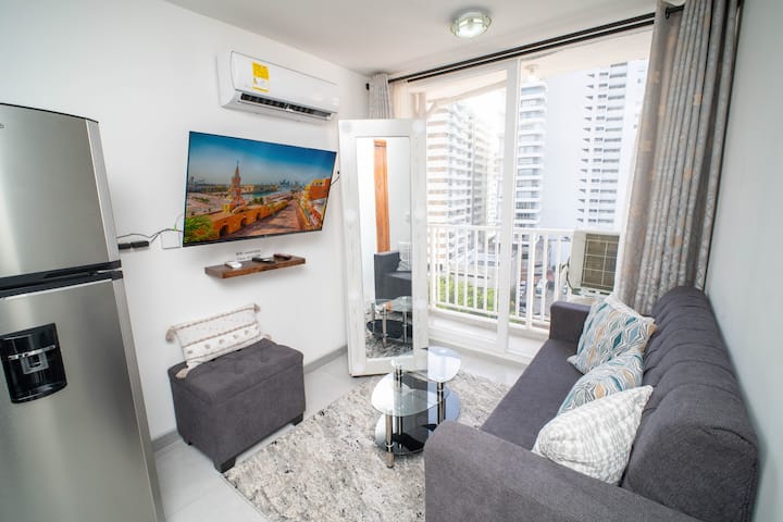 Modern Apt Near The Beach/co-working/wifi/pool/a.c - Cartagena, Colombia