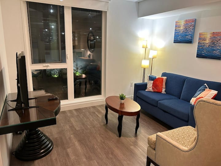 Gorgeous Ktown Apt's Walk To Shops And Restaurants - Hollywood, CA