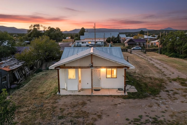 Tiny Torreon Living! - Manzano Mountains State Park, Mountainair