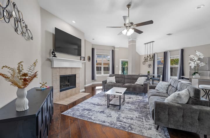 3 Bedroom*2 Bathroom*hearth Room*w/d - Little Elm, TX