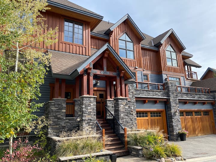 Hillside Hideaway - Ski In/out Townhouse W Hot Tub - Golden