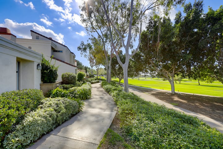Irvine 2b2b Golf View/single Level/ Private Yard - Irvine, CA