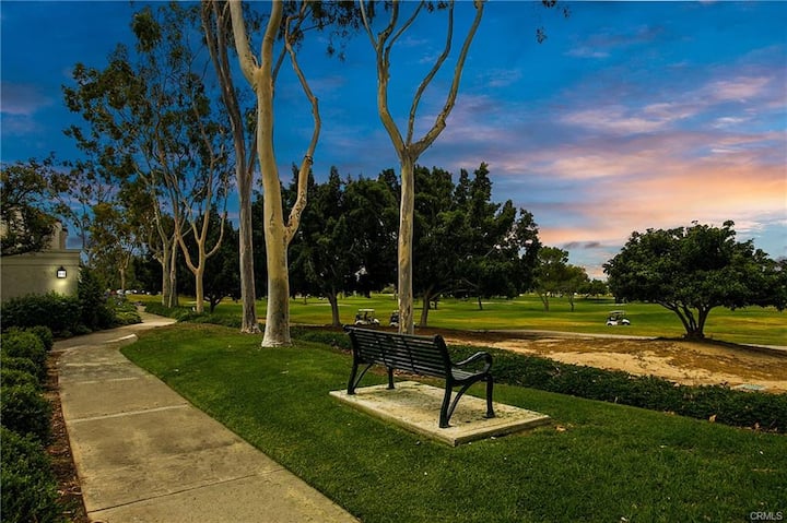 尔湾 2b2b 一层 高尔夫景观 独立后院拎包入住 适合待产 - Irvine, CA