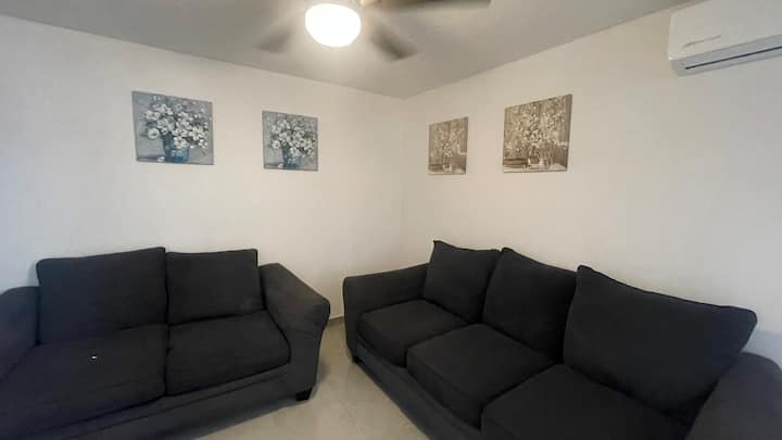 Casa Roble | 8 Pers | A/c Y Wifi | Cochera Privada - La Paz