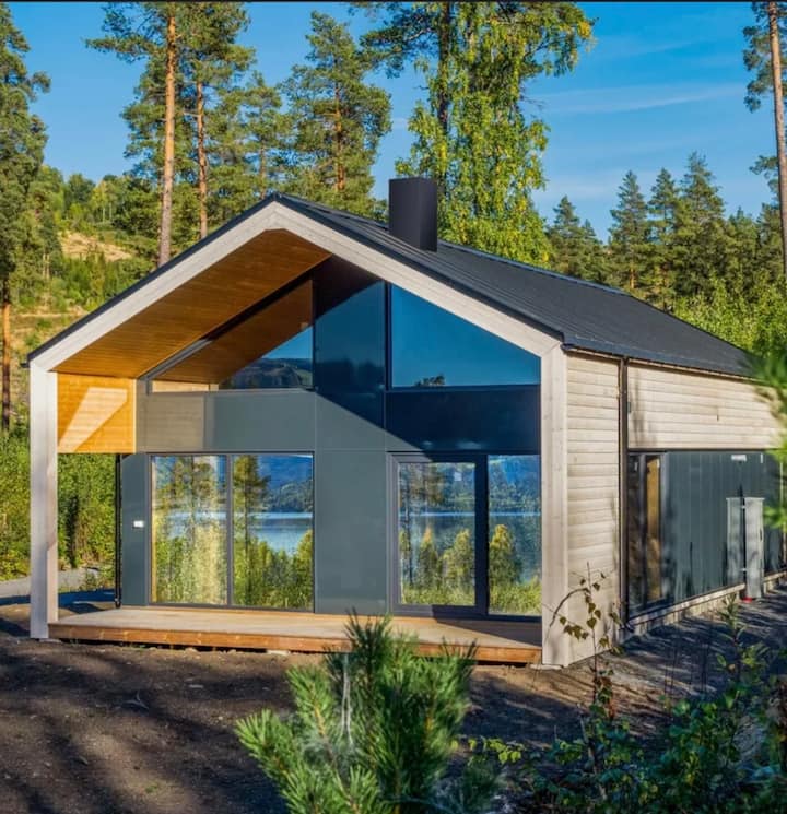 Hytte Ved Mjøsa I Nærheten Av Lillehammer - Norway