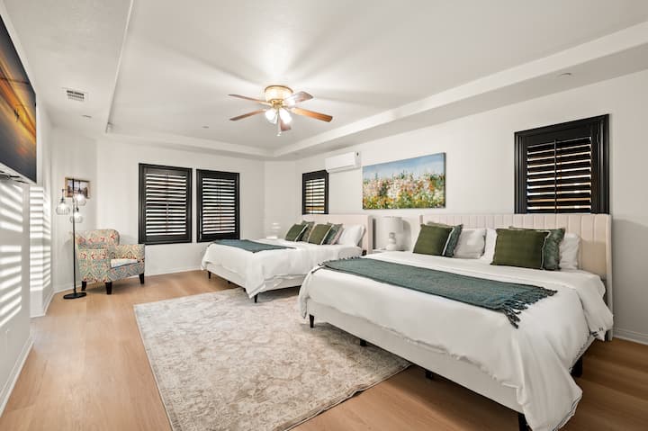 Walking Victoria Gardens/7br 3ba /10beds/210fwy - Rancho Cucamonga, CA