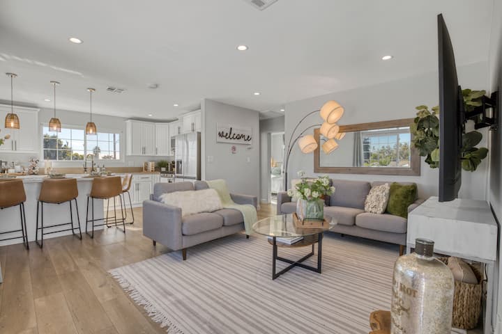 Charming Getaway Place With Parking In La - 로스앤젤레스