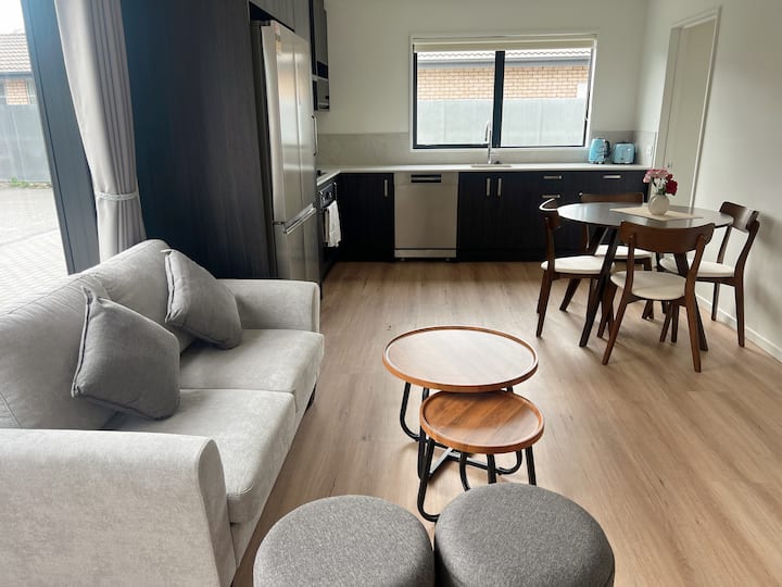 Brand New 3 Br 3 Bathroom Close To Hornby Mall - Rolleston