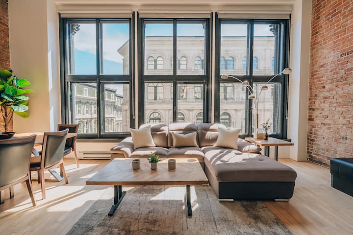 The Savvy - Central Old Port, Where Inspo Flows! - Boucherville