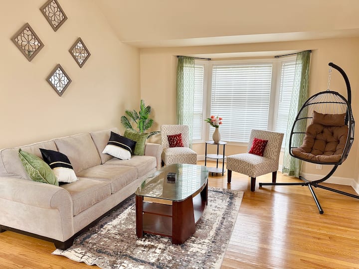 Family Friendly Home In Sammamish - Sammamish, WA