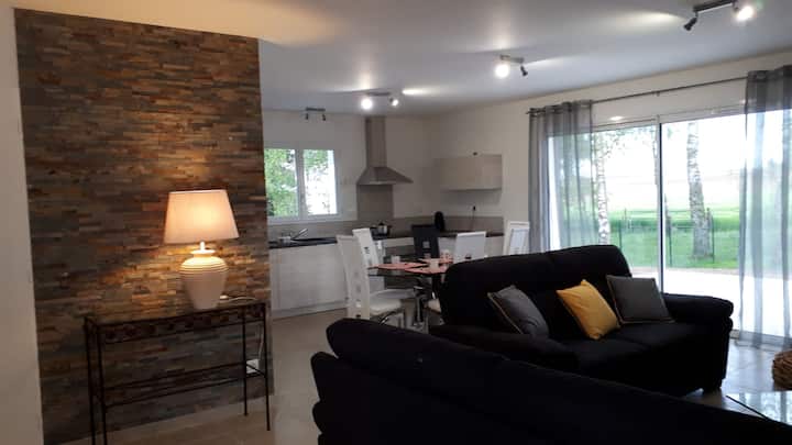 Maison Dans Cadre Champêtre - Miribel