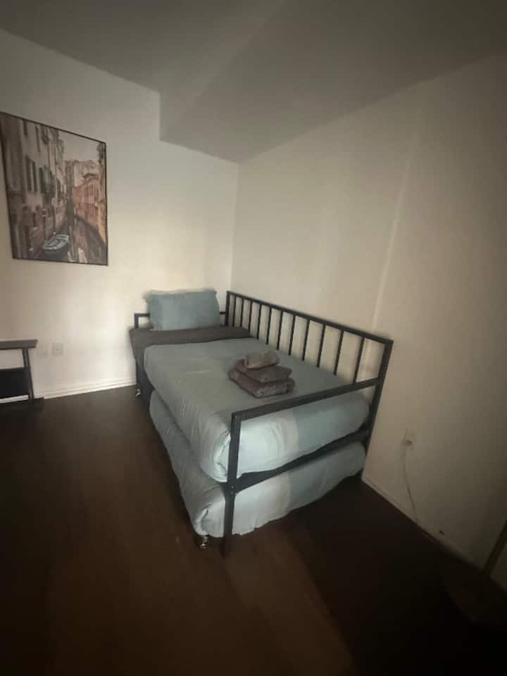 Condo For 4 Trundle - Port Hope