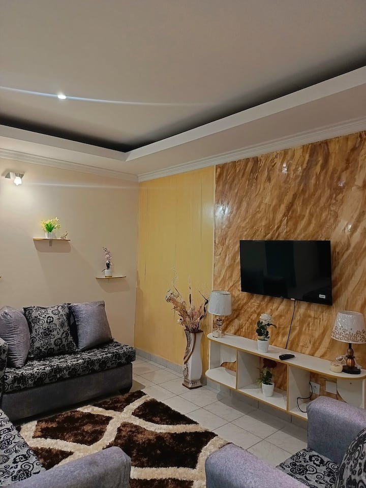 Maison De 2 Chambres Sécurisée - Nouvelle Citée - Libreville