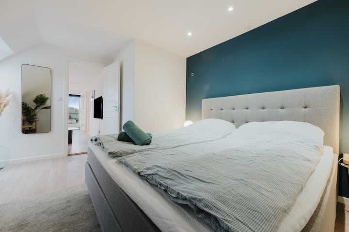 Stilfuld Lejlighed Med Terrasse Og Fri Parkering - Odense