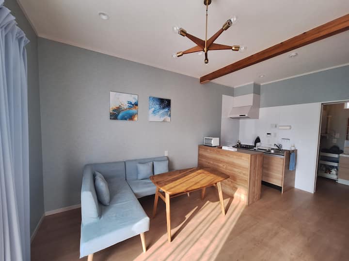 空港から約8分カフェが隣接した南国の宿 - 奄美市