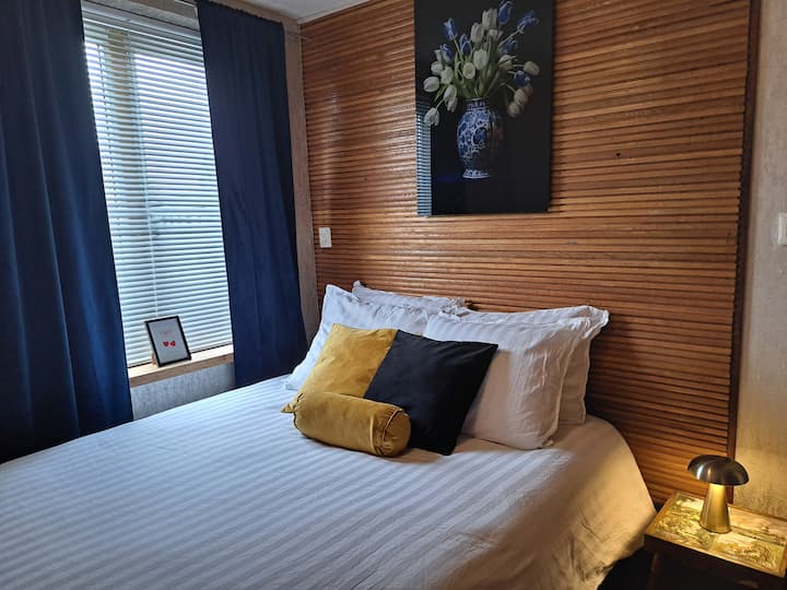 The White House Near The Zaanse Schans - Zaandam