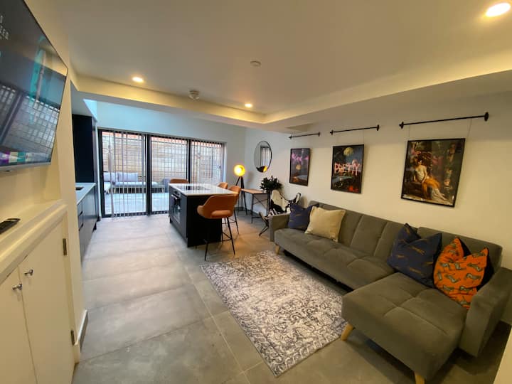 2 Bedroom-walk To Uhw-sherman-city Centre-sleeps 4 - Cardiff