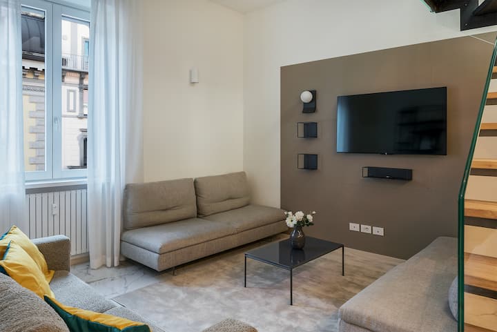 Luxury Milan Apartment - {Penthouse / City Center} - Milan