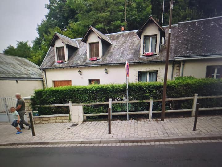 Charmante Petite Maison De Centre-ville - Chaumont-sur-Loire