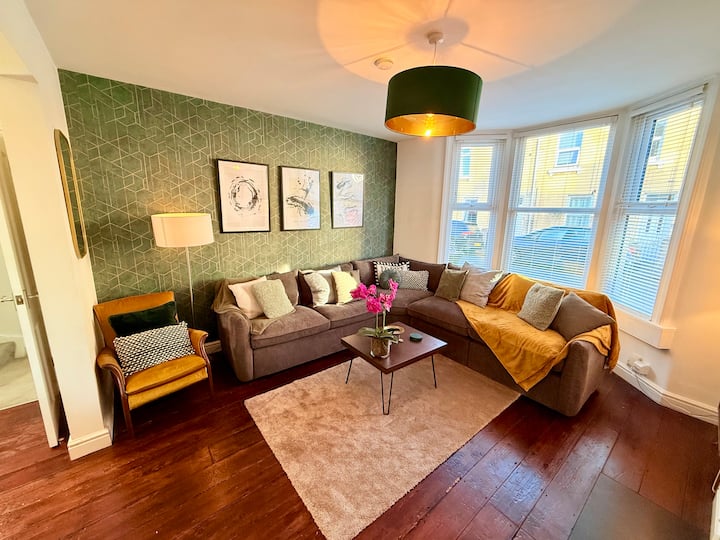 Lorne House | Sleeps 8 | Nearcentre | Free Parking - Bath