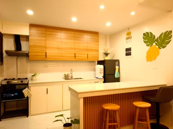 Fresh, Cozy And Central Ii –New 2br, 2ba Apartment - Balanga