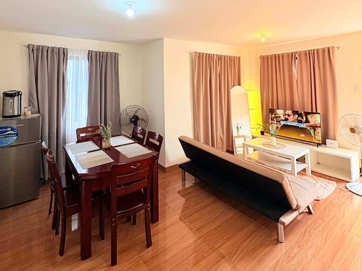 Cozy Family Home For 10•ac•fast Wifi•free Parking - Candelaria