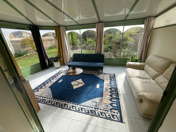 Rez De Jardin Dans Une Maison Individuelle - Angers