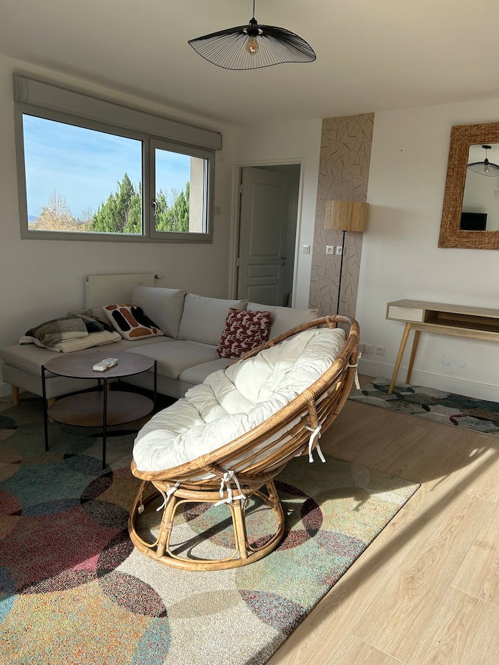 Appartement Dardilly 4 Personnes Avec Terrasse - Dardilly