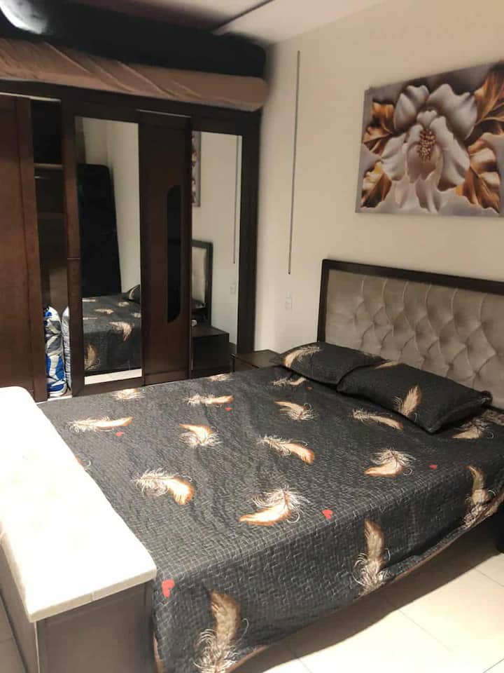 Appartement Moderne En Plein Centre-ville - Béjaïa