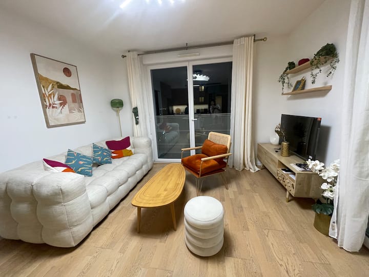 Ins Appartement- 2 Chambre -Parking Privé - Bagnolet