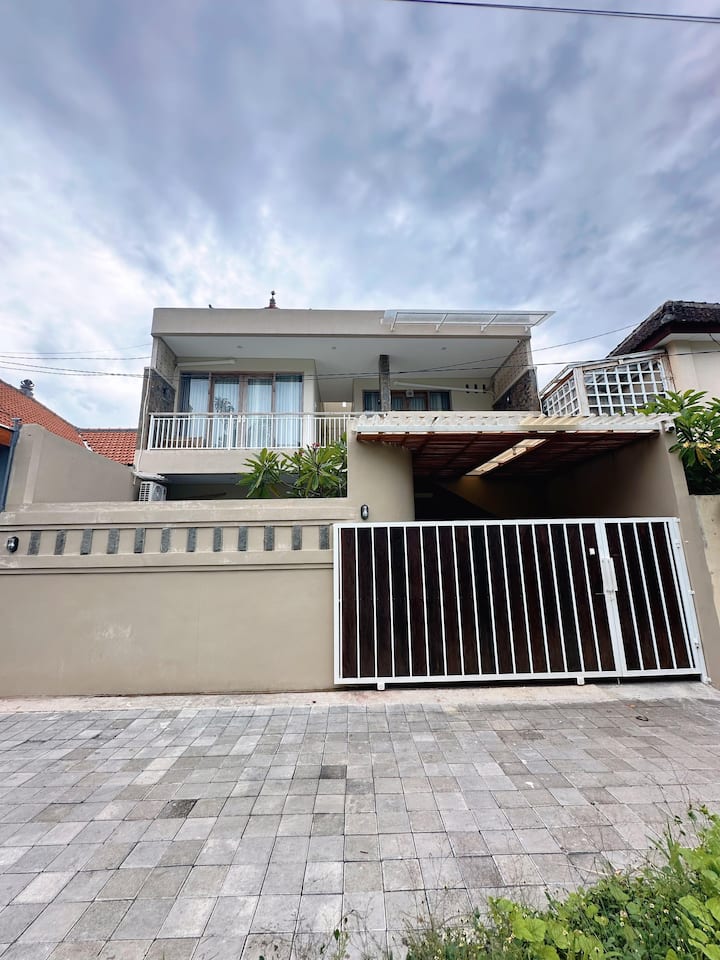 Villa Keluarga Murah Di Sanur ,Bali Dekat Pantai - Sanur