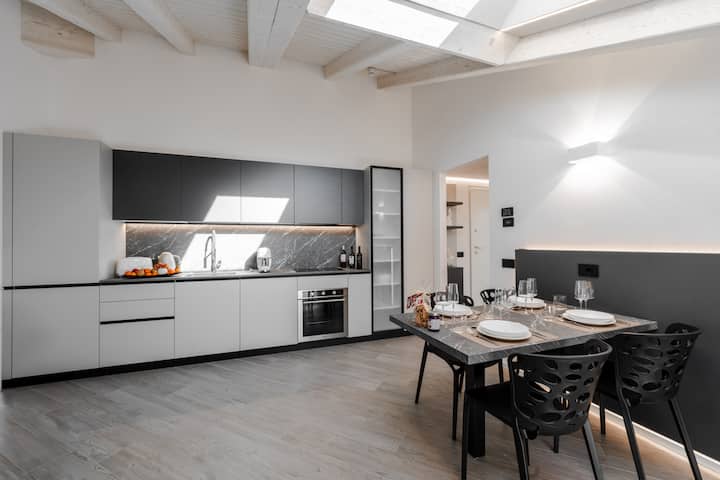 Attico Elegante In Centro Storico A Trento - Trente