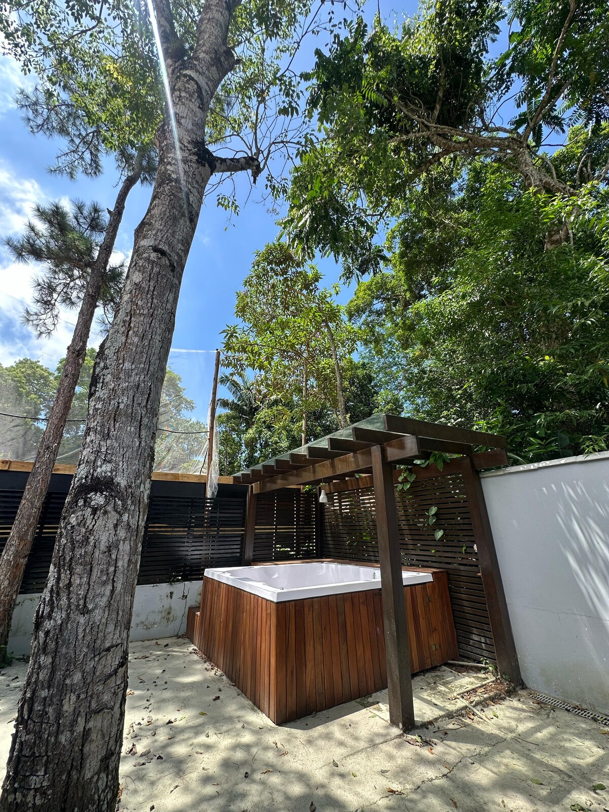 Paradis naturel – Maison avec cascade et plage à proximité - Maisons à ...