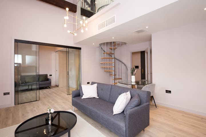 Contemporary 3-bed Stay | Central Manchester - Manchester