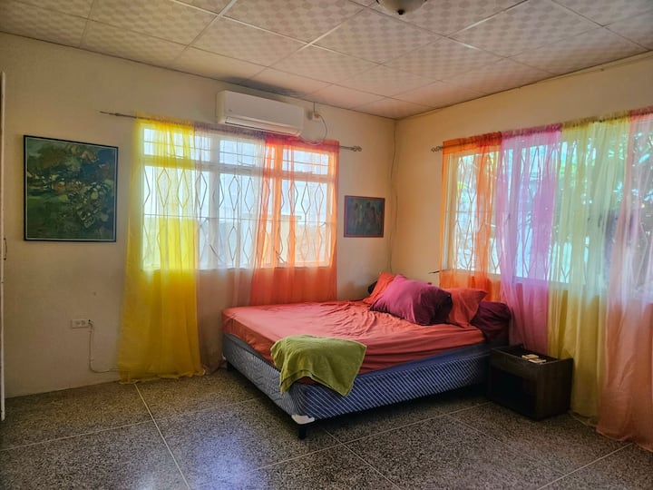 Comfortable Room Available In Diego Martin House - Port of Spain