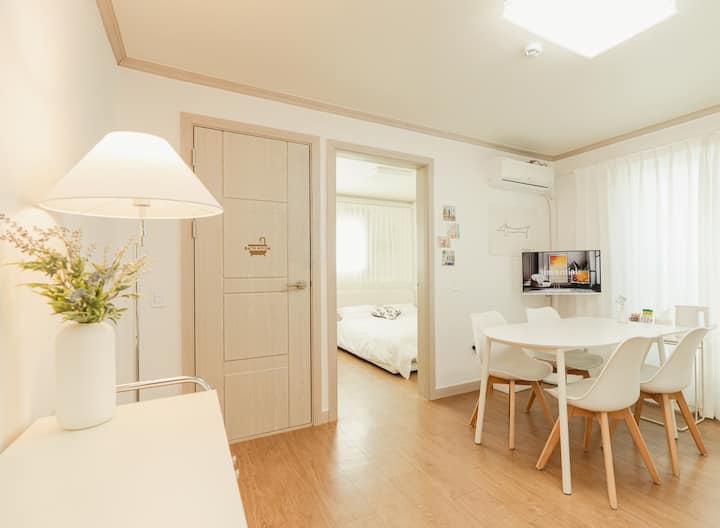 [오픈 평일초특가]무료주차/공항버스5분/고척돔/광명역/구로,가산디지털단지/신림/독산/구로 - Seul