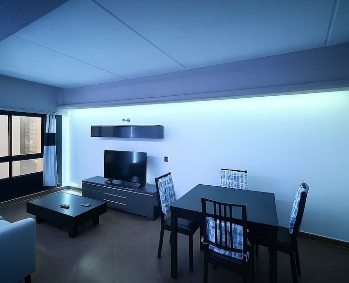 Spacious 2 Bedroom In Ocean/city Centre - Gibraltar