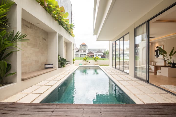 Canggu Private Pool 4br Villa With Ricefield Views - Canggu