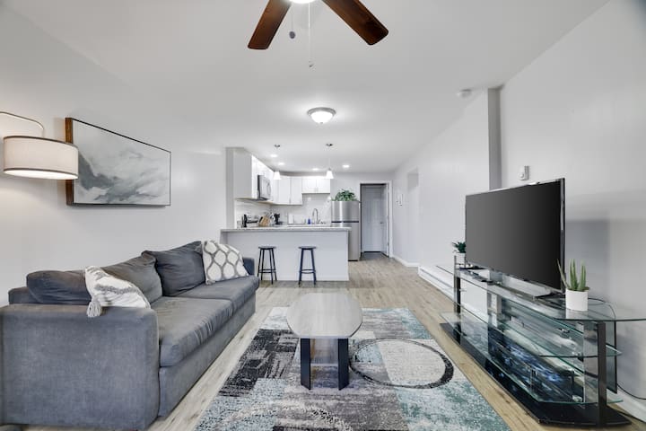 Comfort + Convenience + Free Parking - Harveys Lake, PA