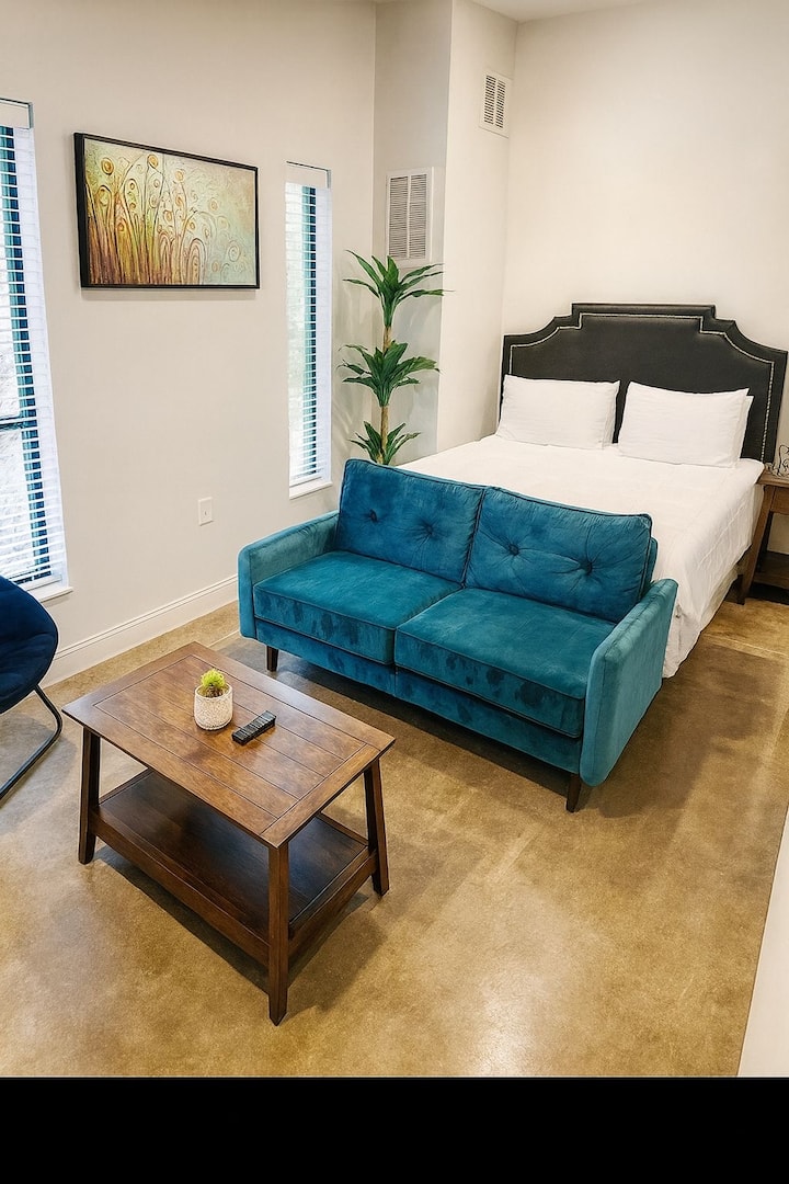 Indigo Studio - Des Moines, IA