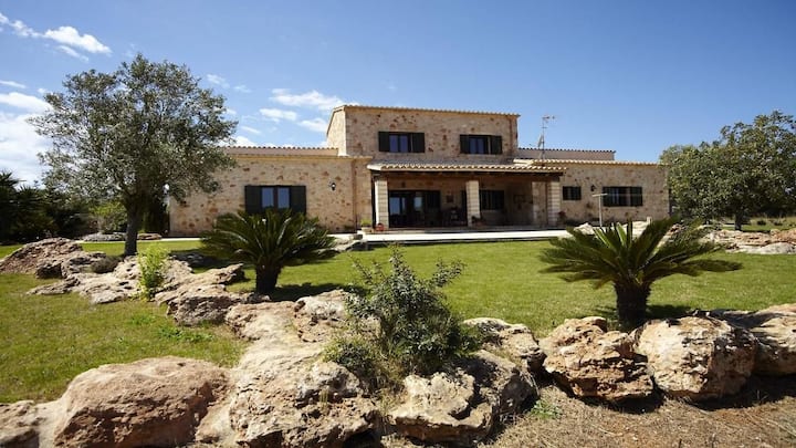 Finca Mallorquina Exclusiva Con Piscina Privada - Cala Llombards