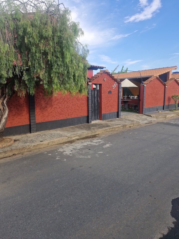 Humilde Residência  Cordisburgo - Curvelo