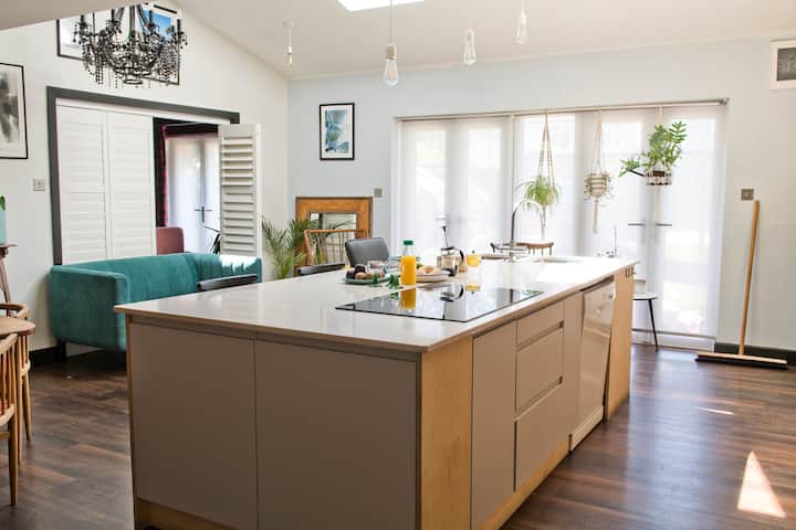 A Creative Home Near The Beach In Southbourne. - Bournemouth