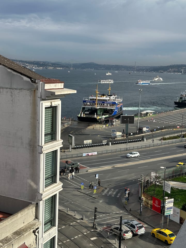 Boğaz Manzaralı Modern Konforlu Oda - İstanbul
