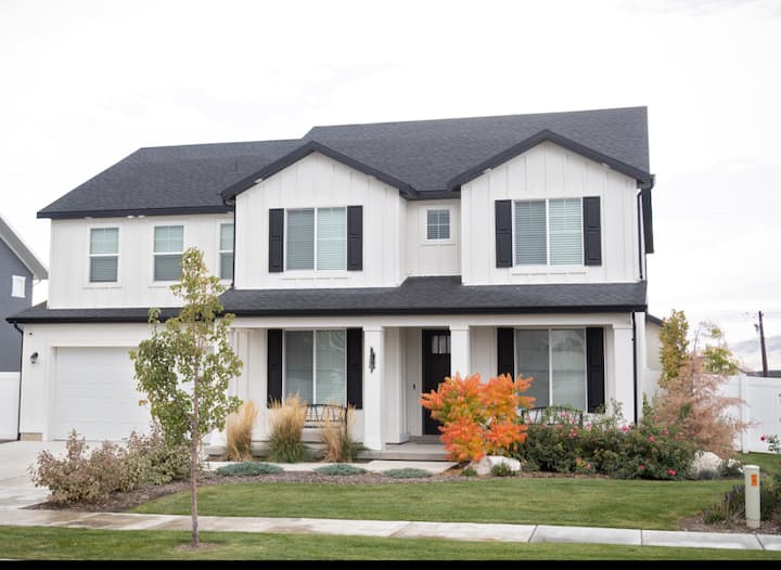 Spacious American Fork Retreat Arcade & Fireplace - Lehi, UT